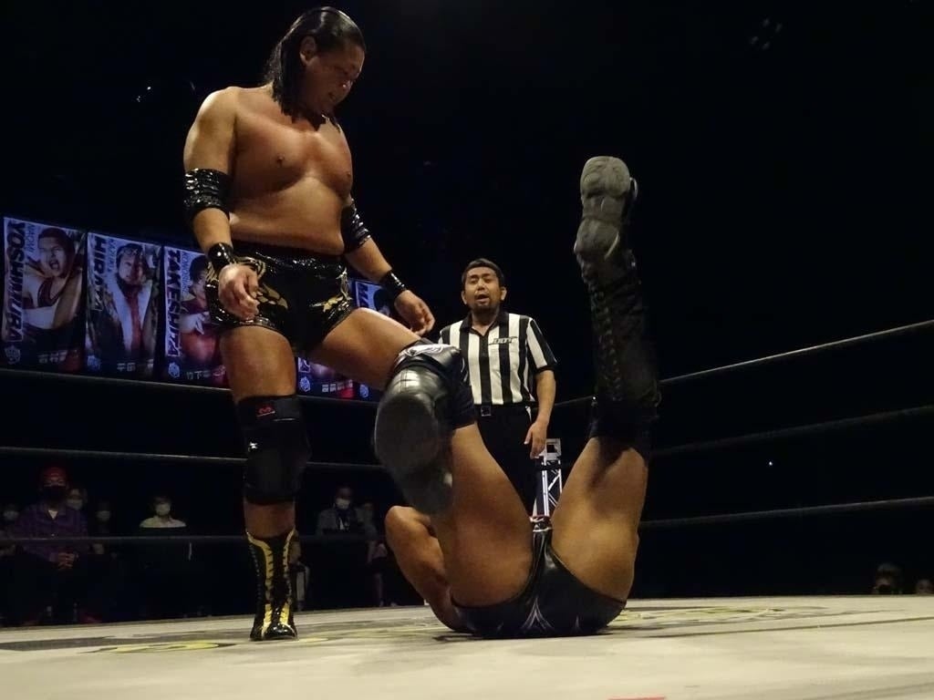 DDT・"KO-D 6-man Tag Team Championship Match＜Champion team＞Tetsuya Endo & Soma Takao & Yuji Hino ...