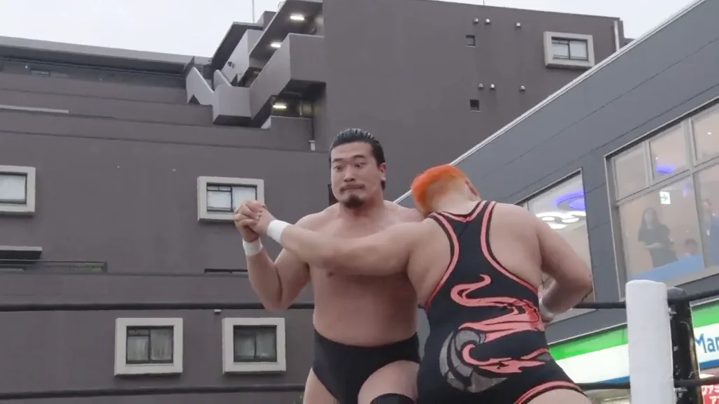DDT・"HARASHIMA & Yuki Ueno & Naomi Yoshimura vs Chris Brookes ...