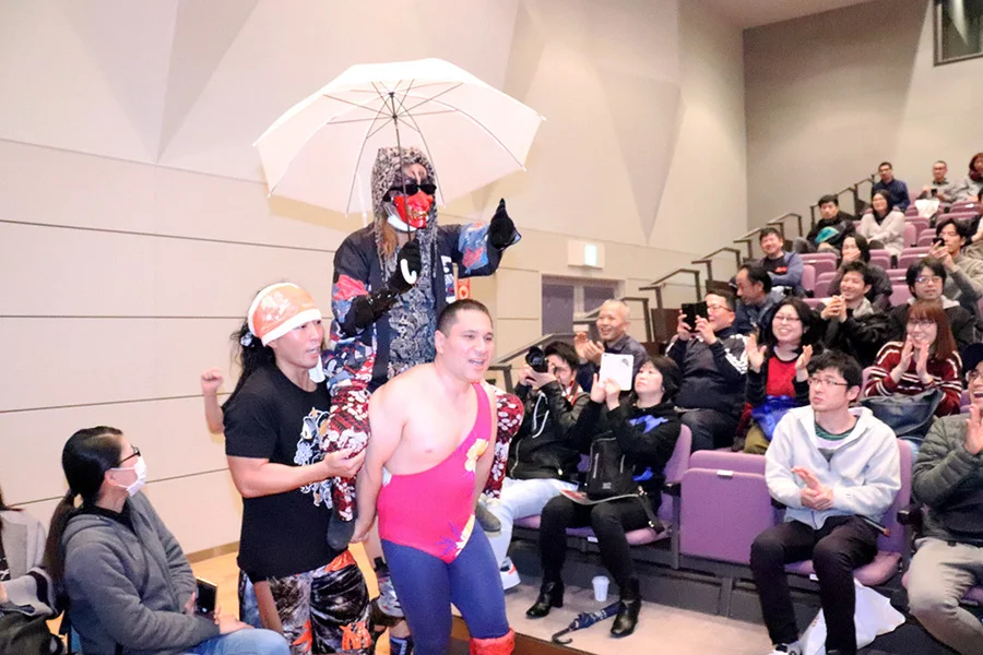 DDT・"DDT EXTREME Championship Match~10 vs 1 Captain’s Fall Match ...