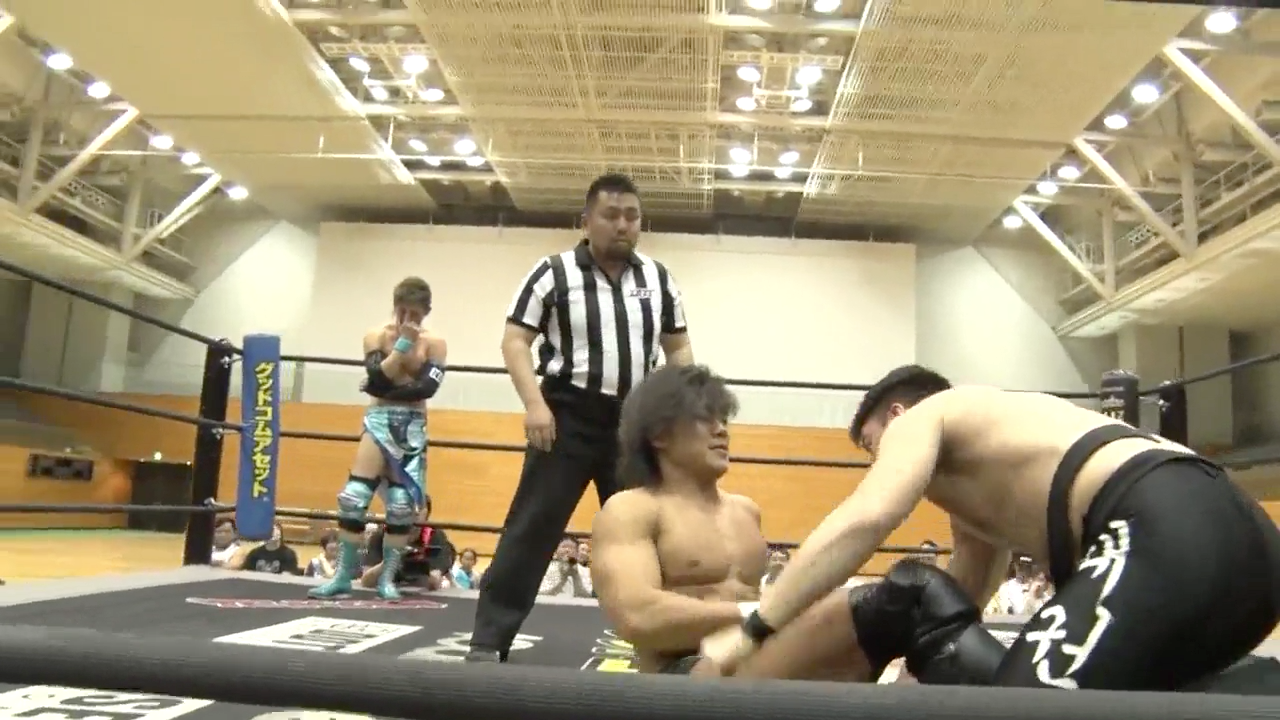 DDT・" Tetsuya Endo vs Mike Bailey vs Makoto Oishi" | Match Video ...